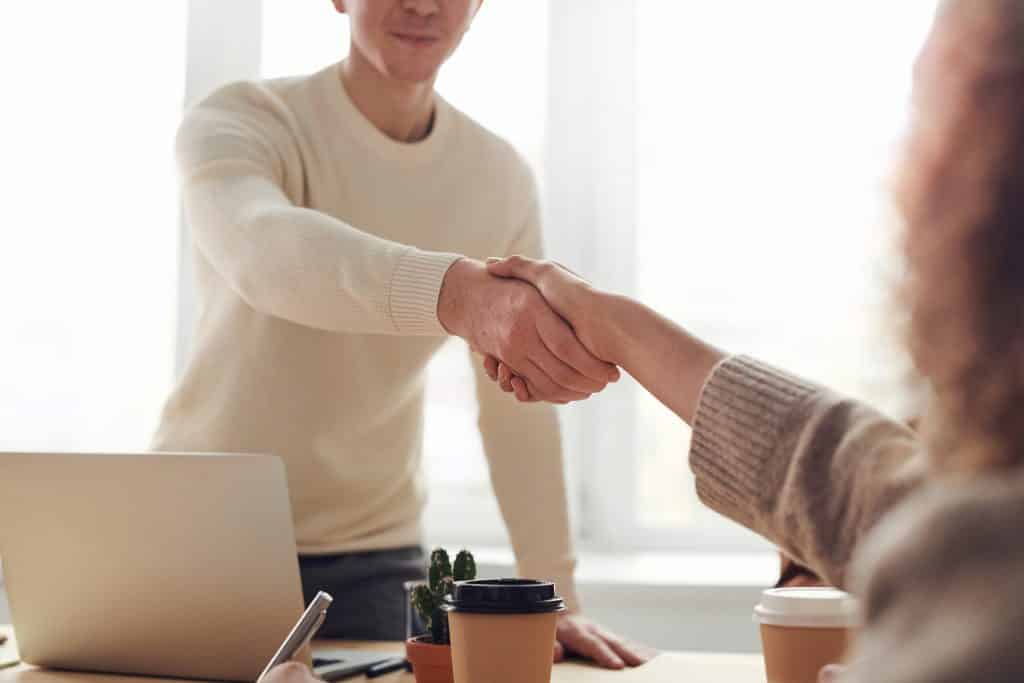 6 Easy Steps to Write a CV for Fresh Graduates (With Tips)