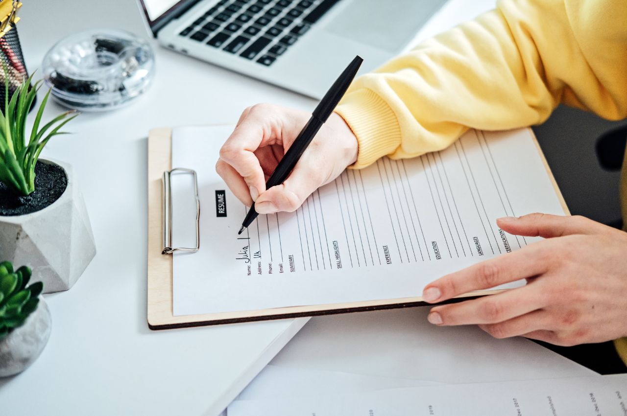 10 Must-Know Tips for Writing Job Vacancy Ads That Attract Top Talent